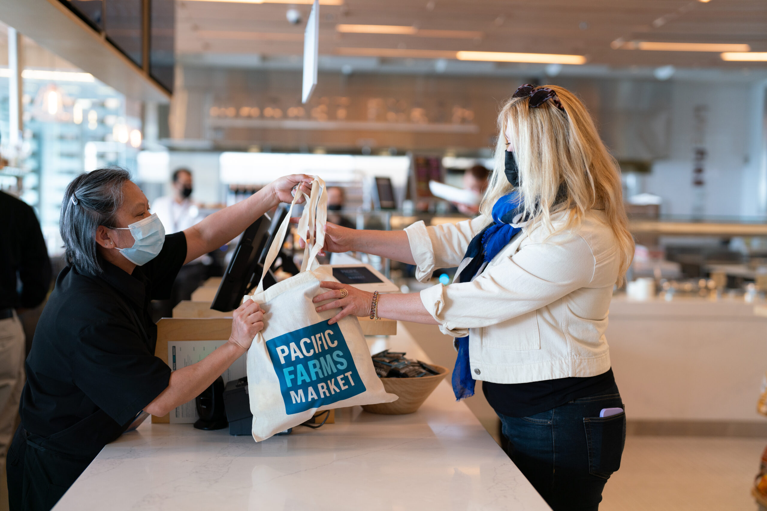 Pacific Farms Market Lands at Vancouver International Airport ...